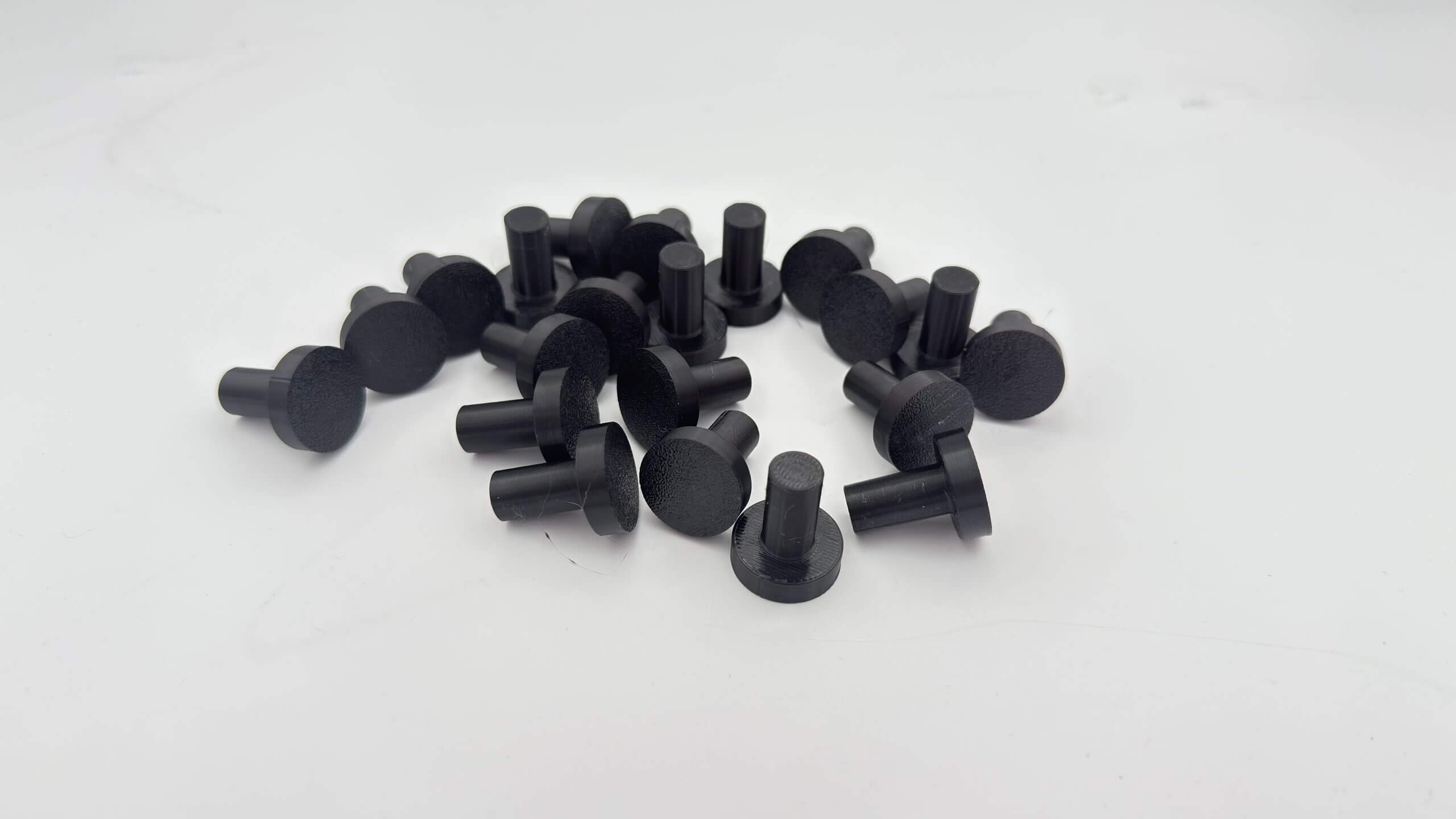 Frag Plugs Standard - Blackfish Marine